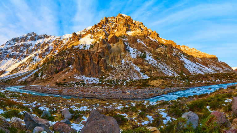 Cascada Invertida – Laguna del Maule – Chile Explorer